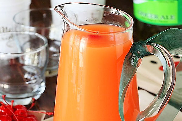 Grandma's Christmas Punch - cooker-king